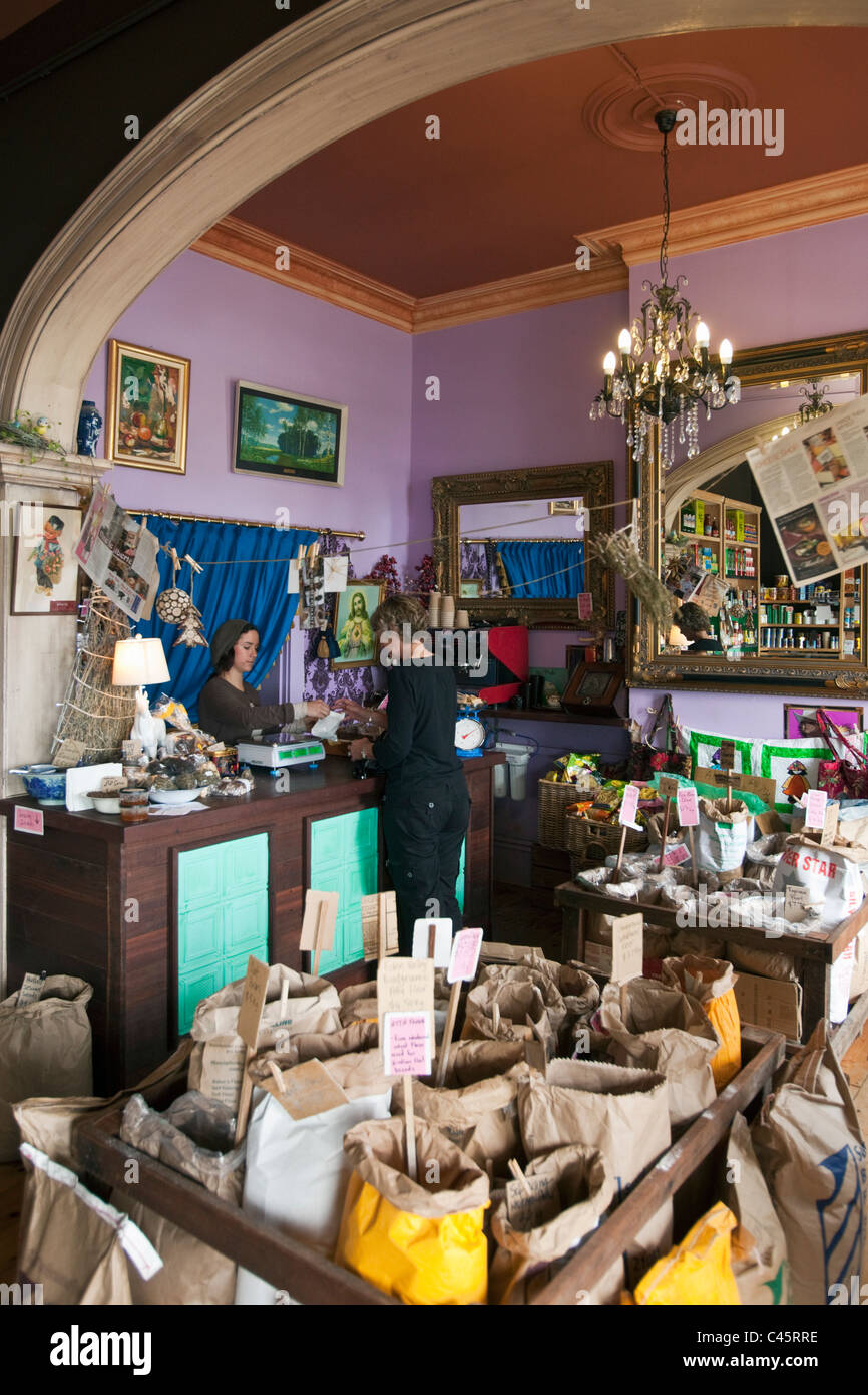 Interior of Solomon Merchants - an old fashioned grocer in Albany ...