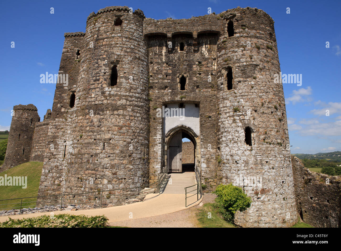 Kidwelly castle, Kidwelly, Carmarthenshire, South Wales, UK Stock Photo ...