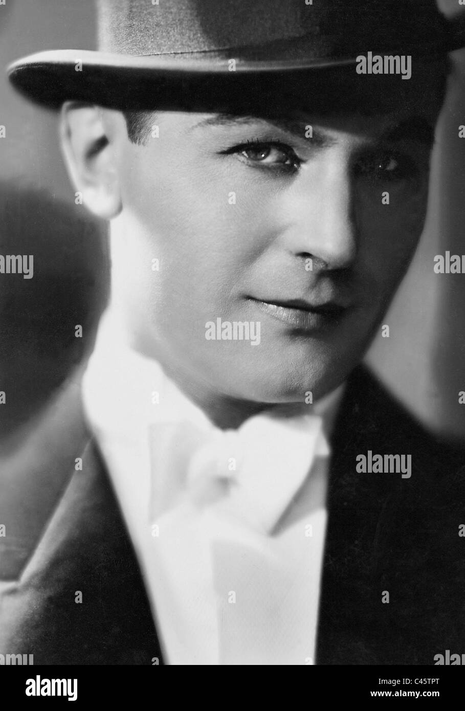 Anne Fridal's Instagram, Twitter & Facebook on IDCrawl