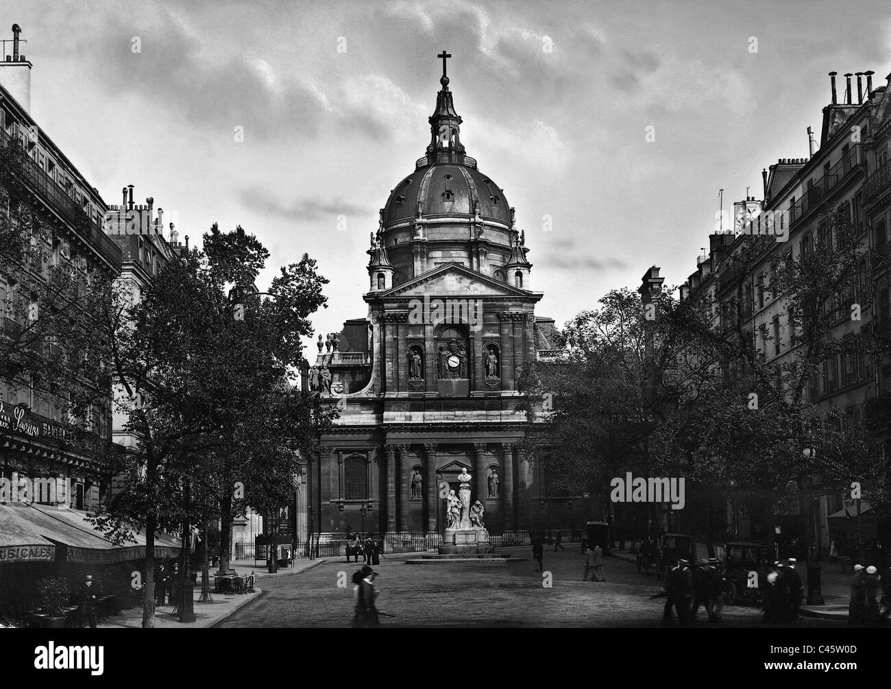 The church of the Sorbonne University in Paris Stock Photo: 37008733 ...