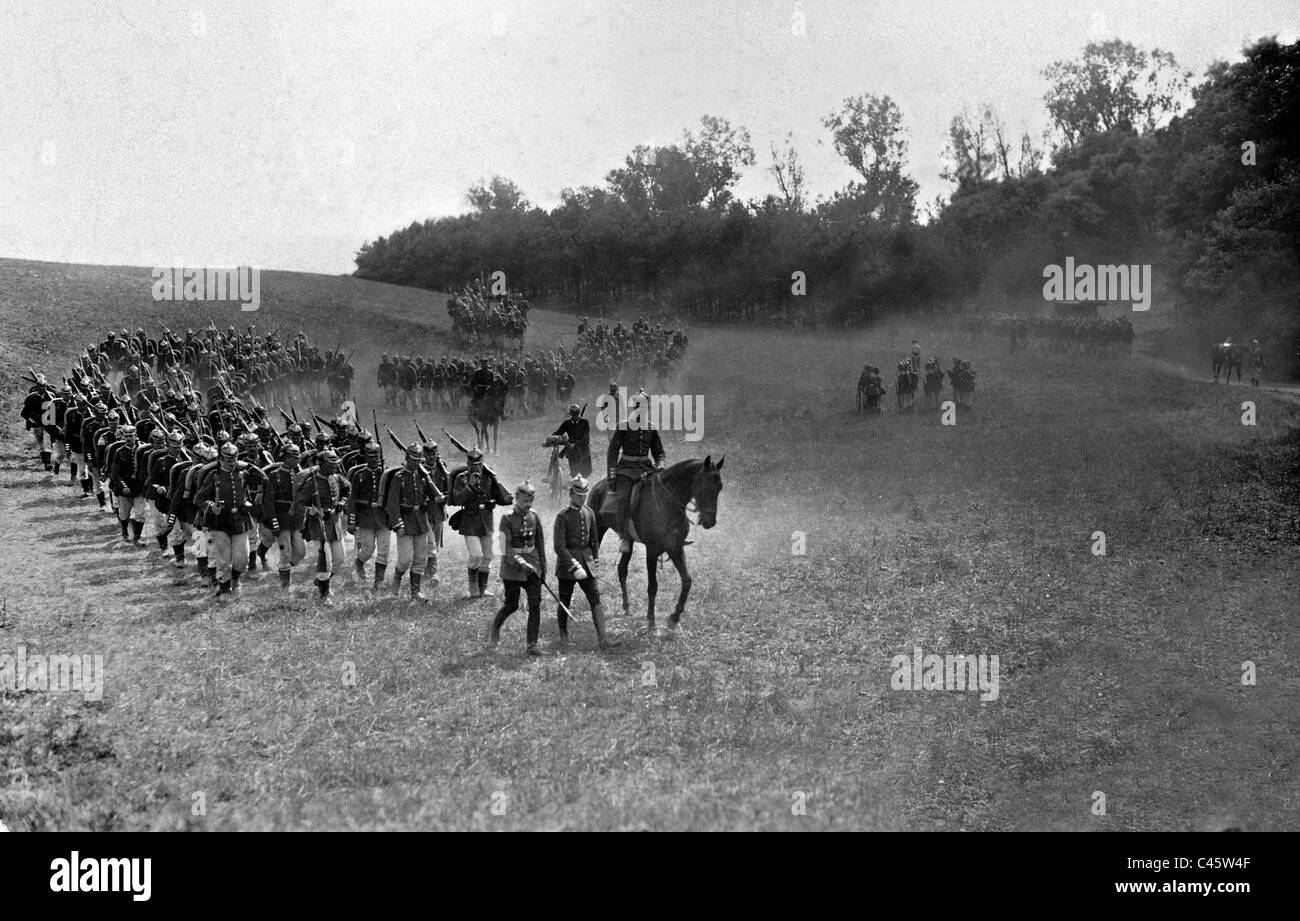 Regiment columns hi-res stock photography and images - Alamy