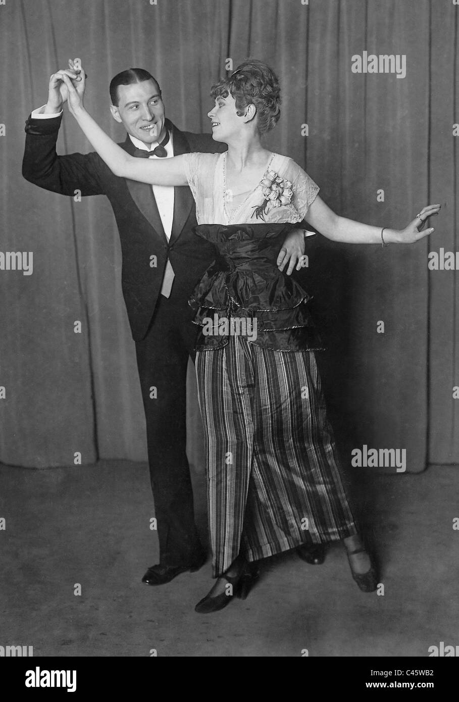 Sport couple Black and White Stock Photos & Images - Alamy