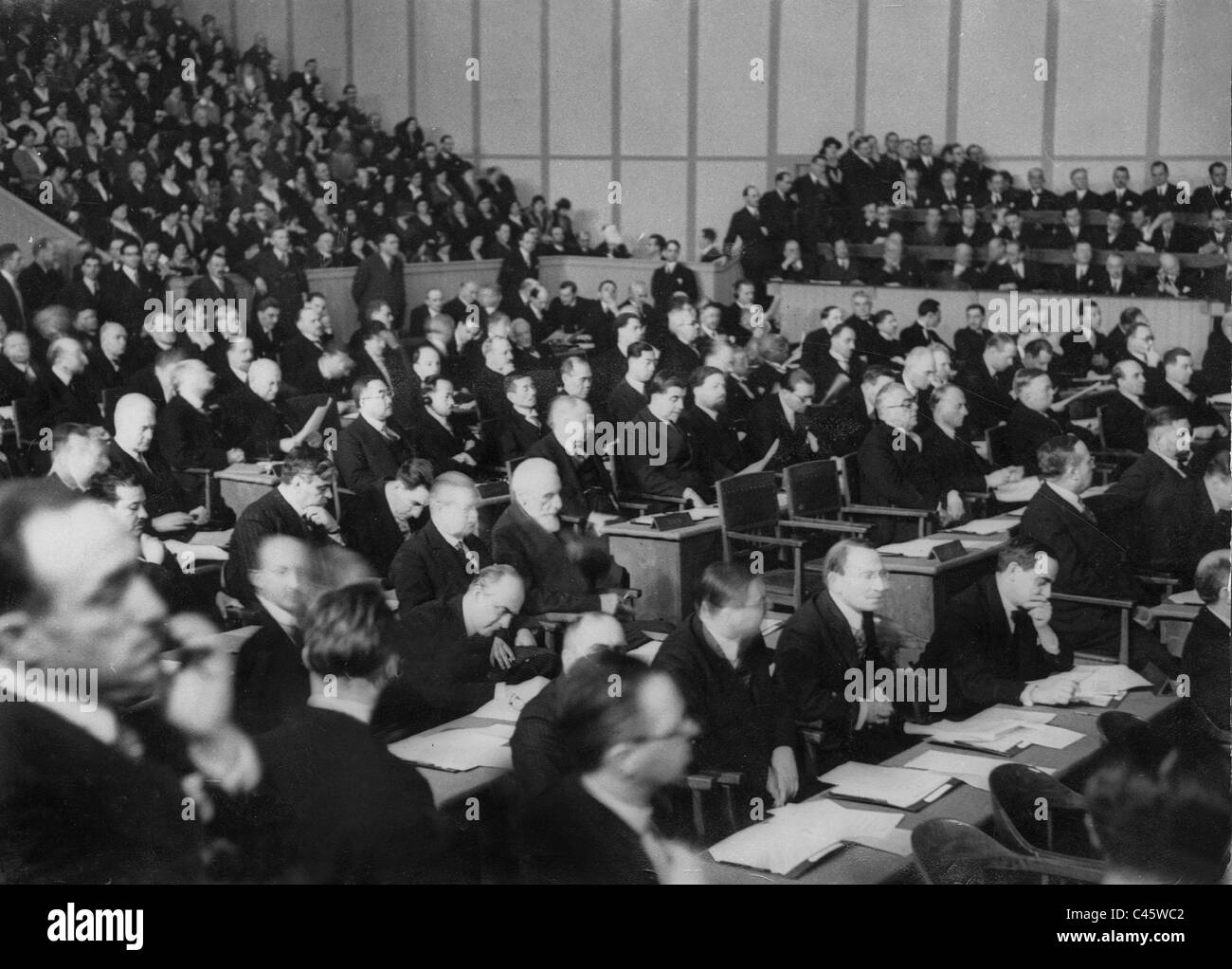 Disarmament conference geneva hi-res stock photography and images - Alamy