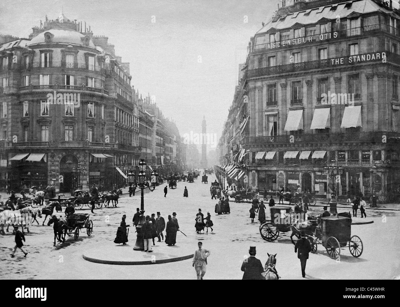 1913 1914 architecture Black and White Stock Photos & Images - Alamy