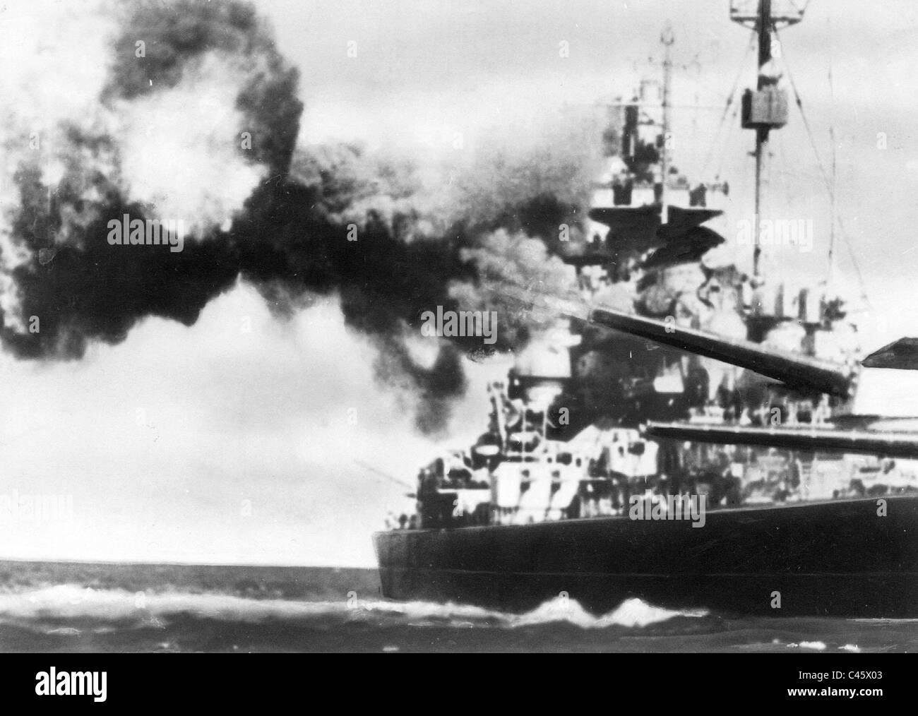 Battleship tirpitz hi-res stock photography and images - Alamy