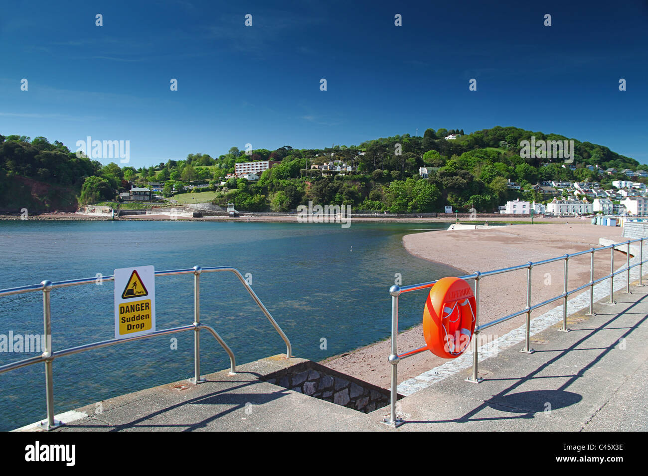The River Teign estuary at Teignmouth with Shaldon on the opposite bank ...