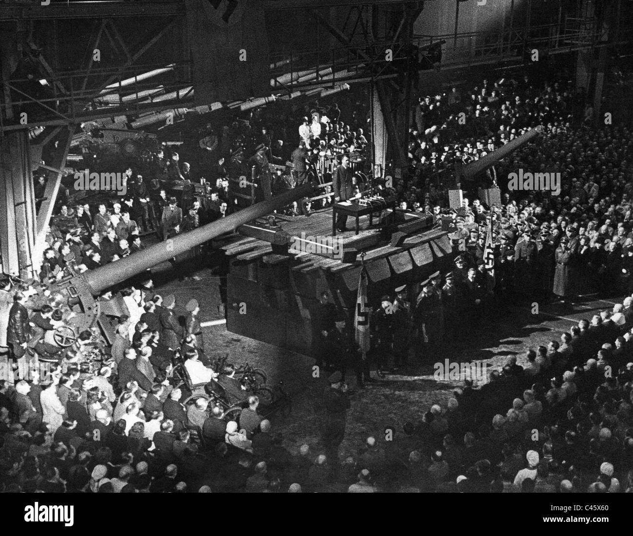 Munitions factory 1940 hi-res stock photography and images - Alamy