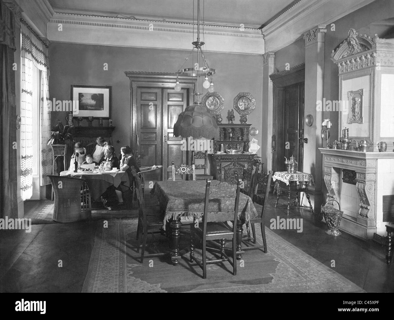 Living room, 1935 Stock Photo - Alamy