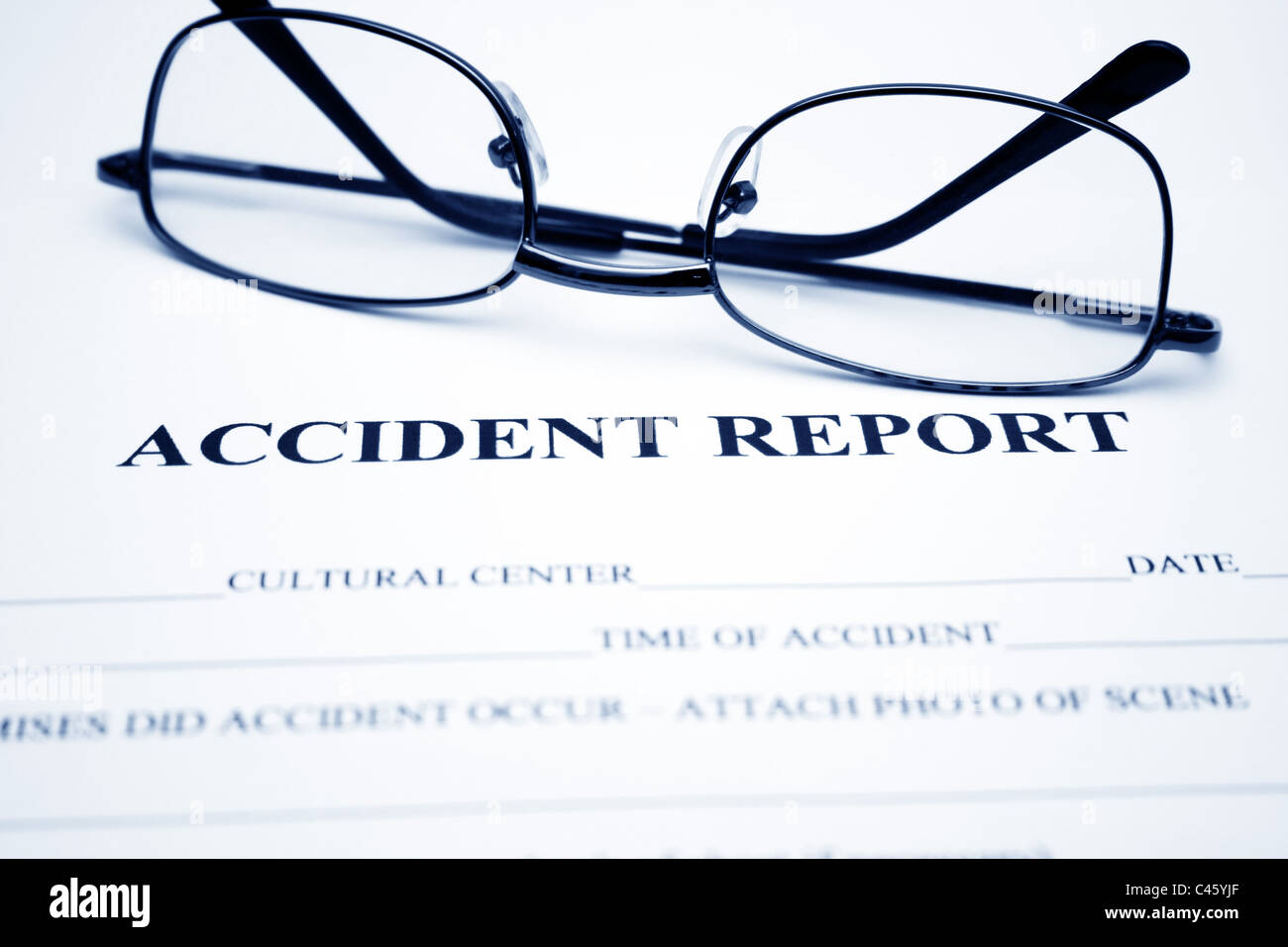 Accident injury report form hi-res stock photography and images - Alamy