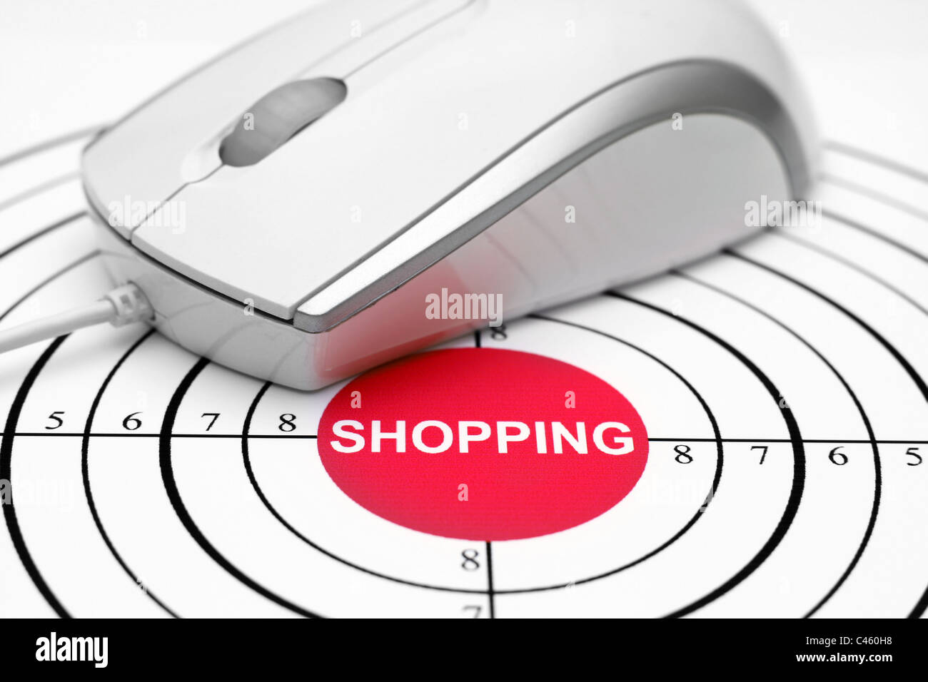 Supermarket shopping cart mouse hi-res stock photography and images - Alamy