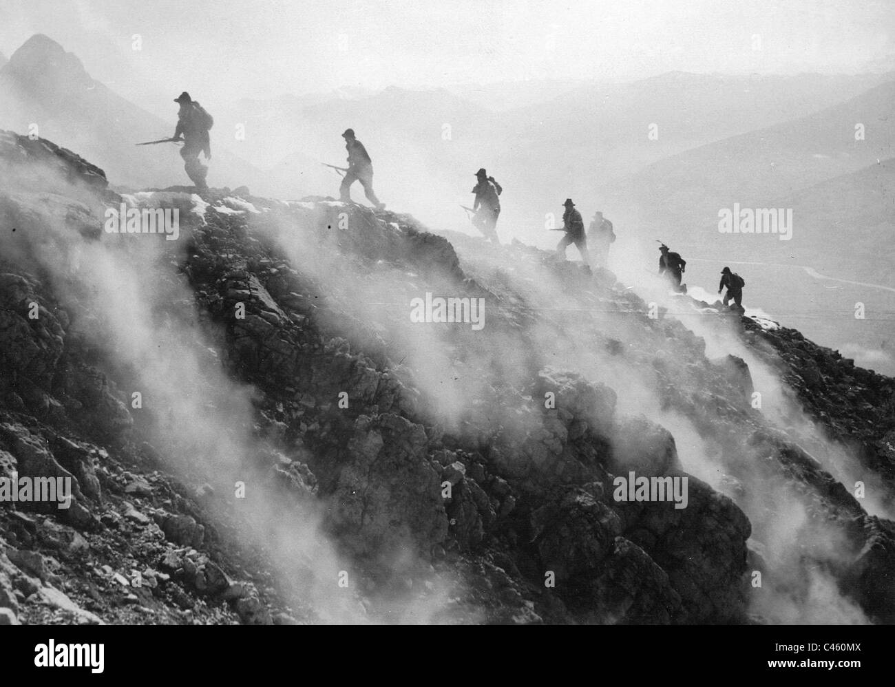 Italian soldier during a Battle of the Isonzo, 1916 Stock Photo - Alamy