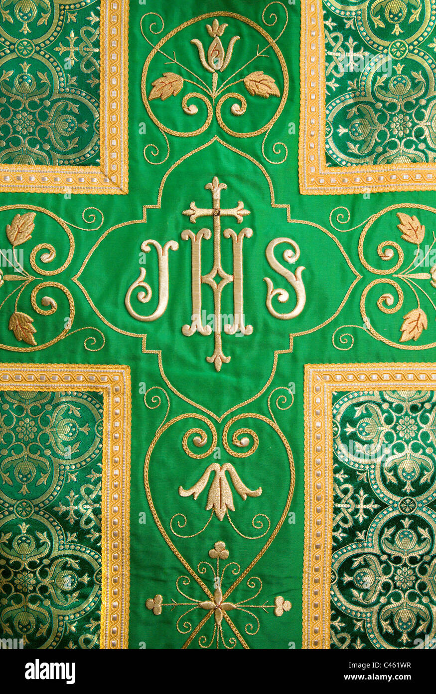 Green cross symbol hi-res stock photography and images - Alamy