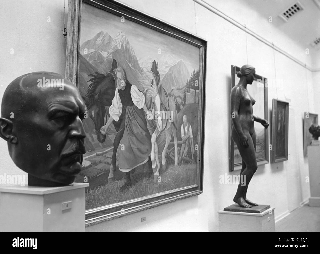 Art of the Third Reich: Sculptures, 1933-1945 Stock Photo - Alamy