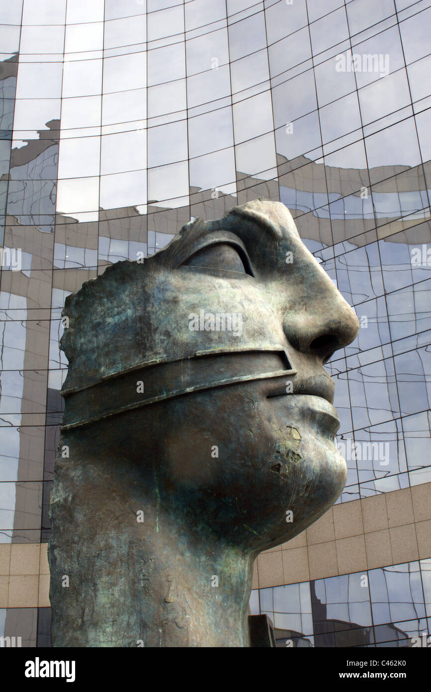 Paris head hi-res stock photography and images - Alamy