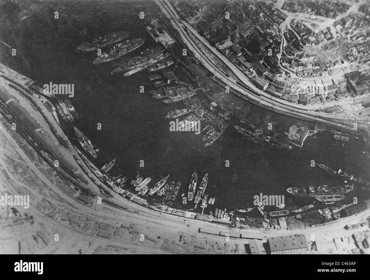 Aerial reconnaissance photo Black and White Stock Photos & Images - Alamy