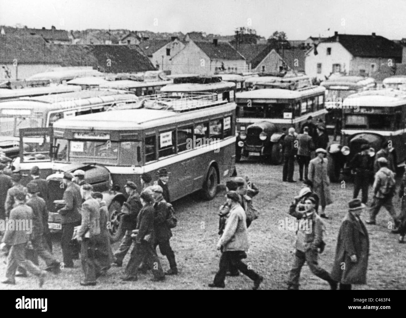 Nazi germany public works 1933 1945 hi-res stock photography and images ...