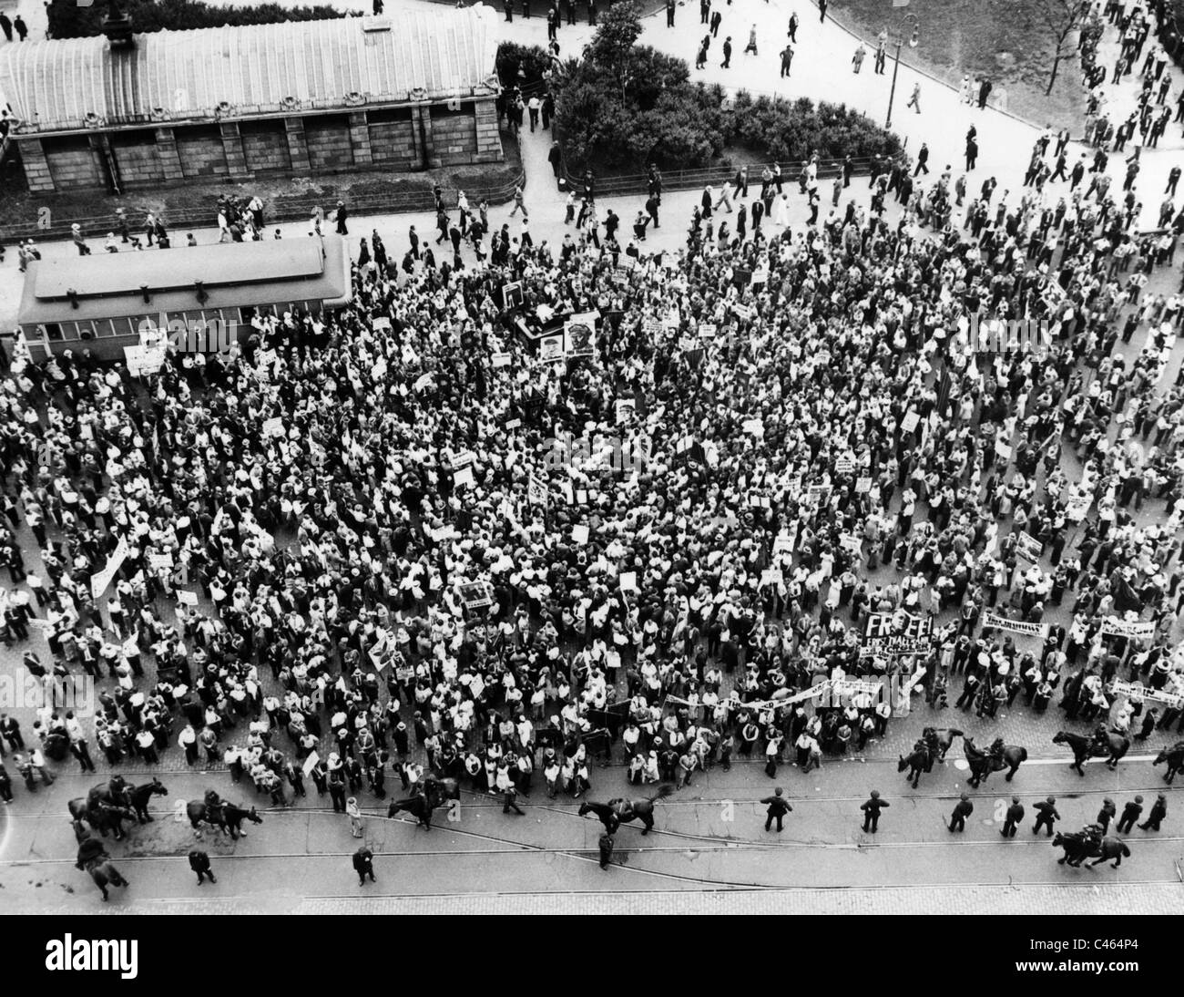 Nazi Germany: Foreign protests against German NS politics Stock Photo ...
