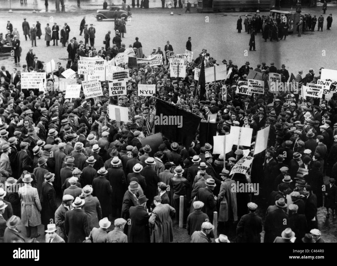 War protests 1939 hi-res stock photography and images - Alamy