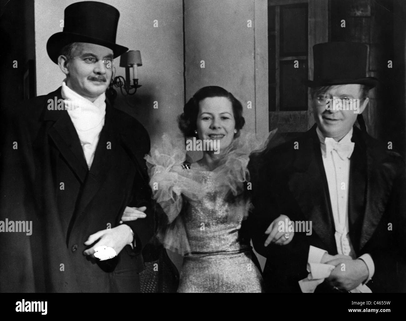 Maria Bard High Resolution Stock Photography and Images - Alamy