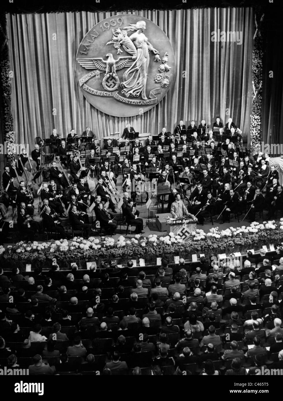 Books In Nazi Germany 1933 1945 Stock Photos & Books In Nazi Germany ...
