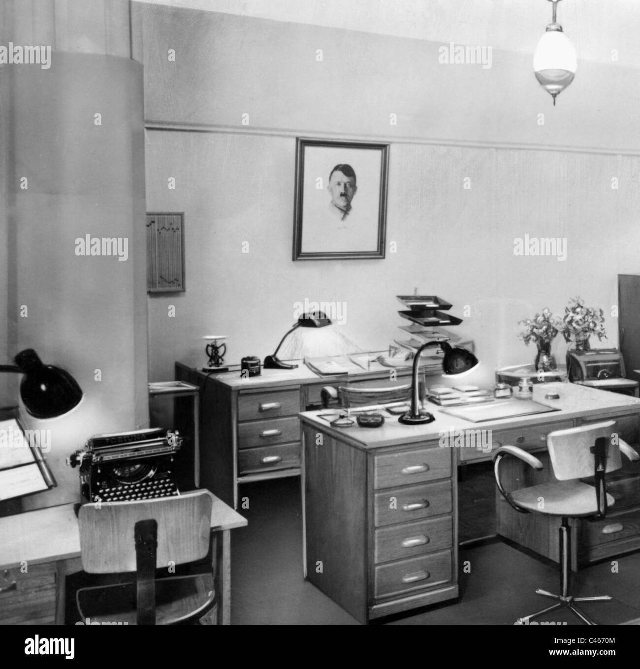 Nazi fuhrer leader germany 1938 1945 hi-res stock photography and ...