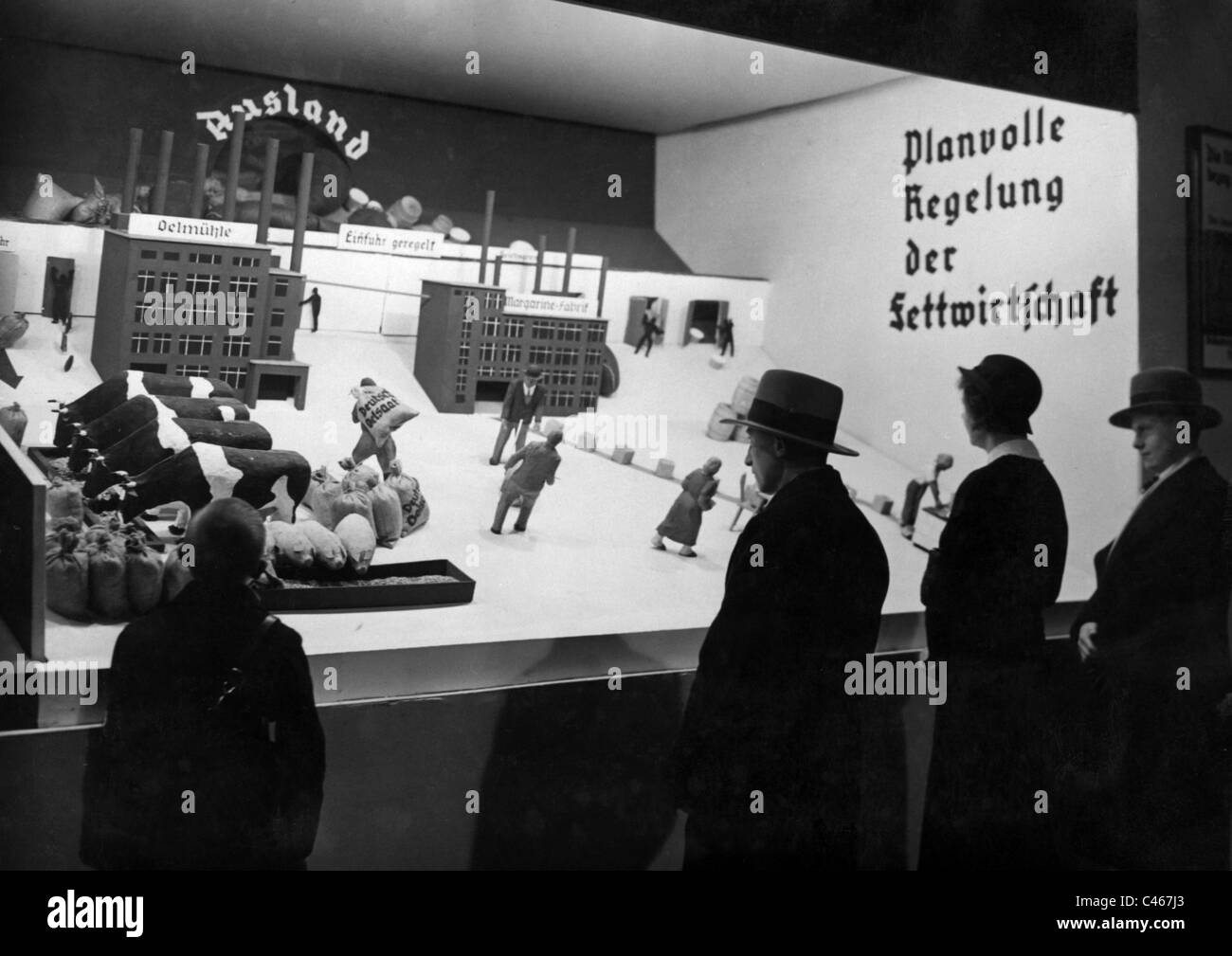 Nazi Germany, Industry and economy: Exhibitions, 1933-1945 Stock Photo ...