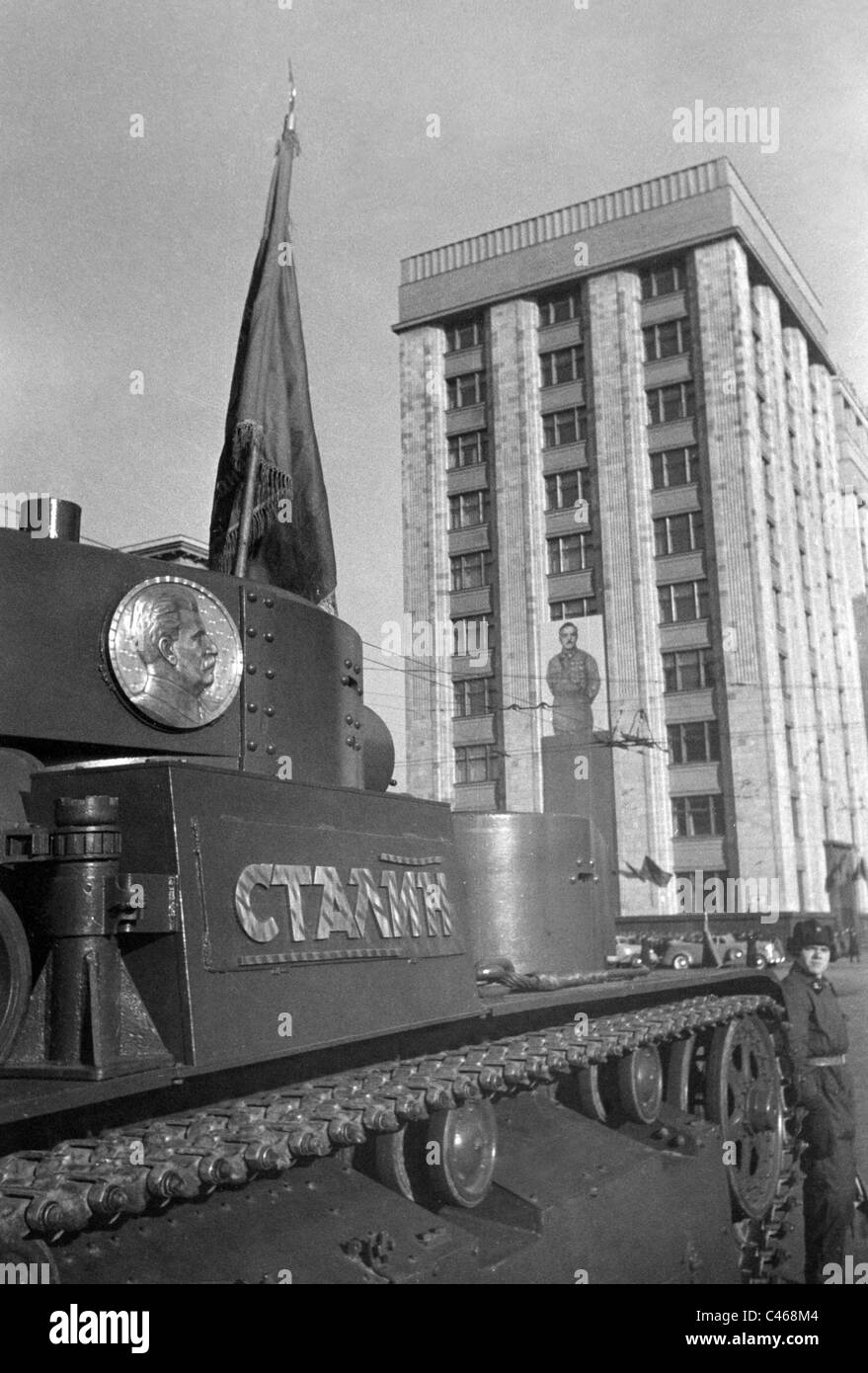 Red army 1945 second world war Black and White Stock Photos & Images ...