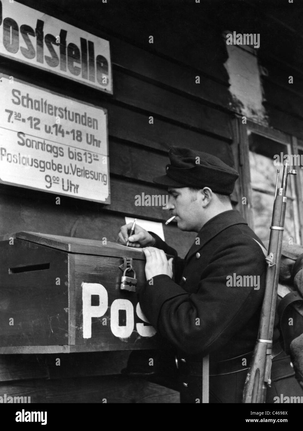 Soviet partisan 1941 hi-res stock photography and images - Alamy