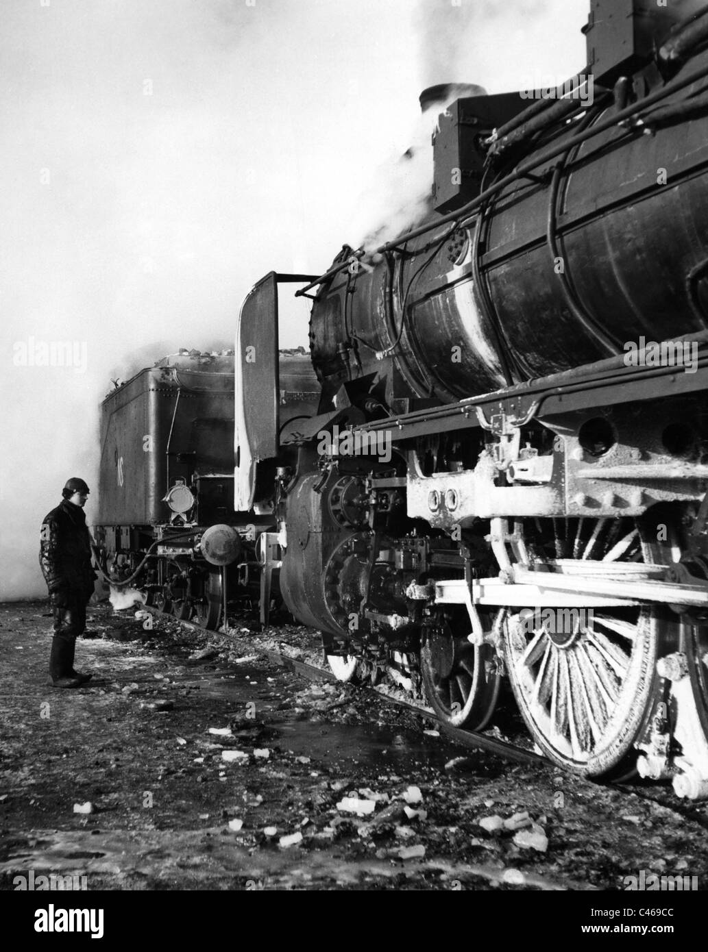 Soviet partisan 1941 hi-res stock photography and images - Alamy