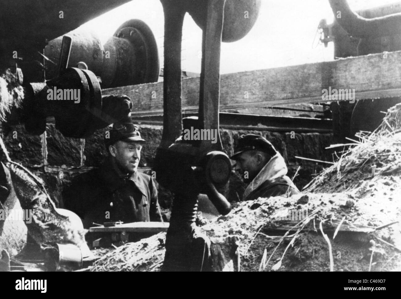 Second World War: German railwaymen fighting partisans in occupied ...