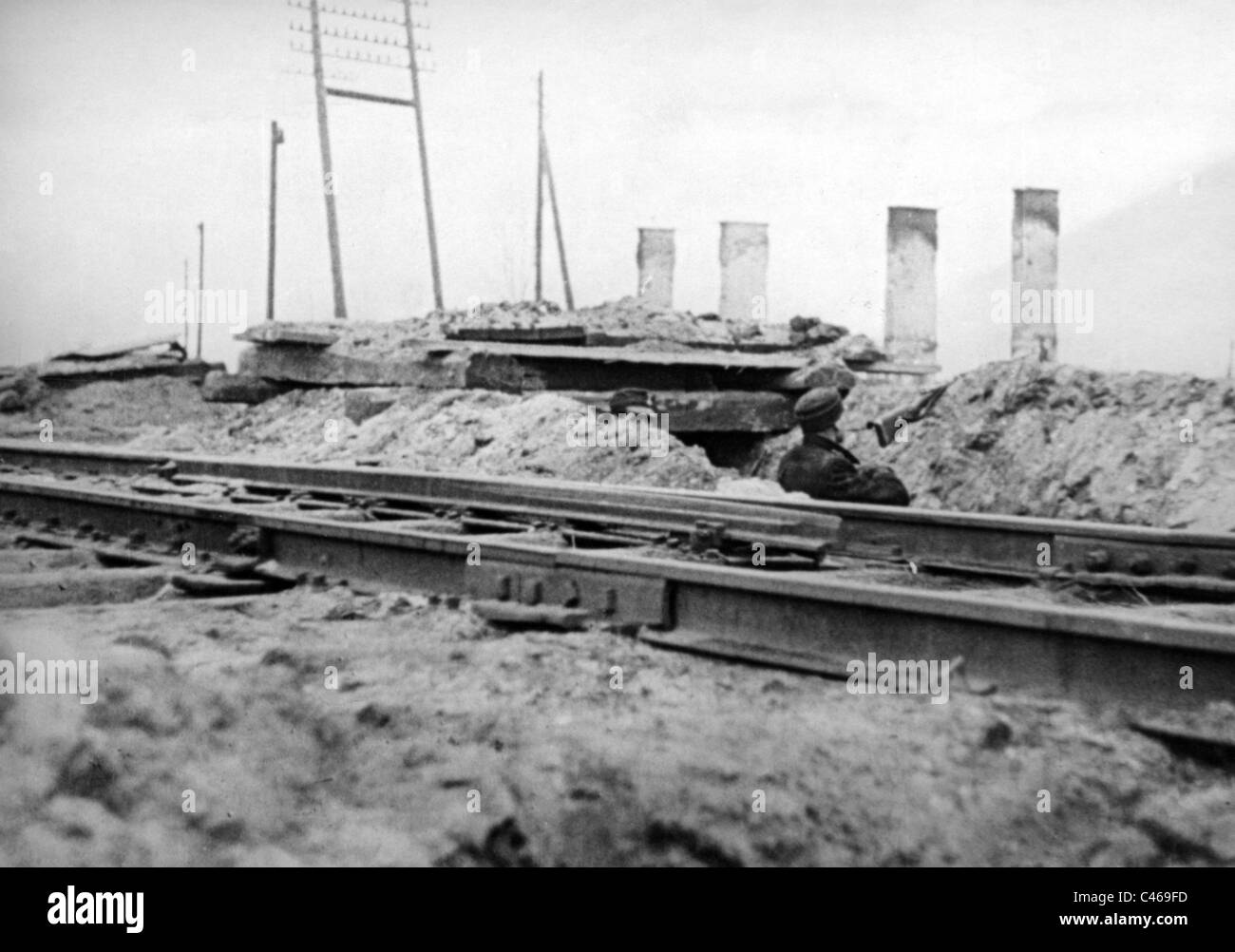 Second World War: German railwaymen fighting partisans in occupied ...