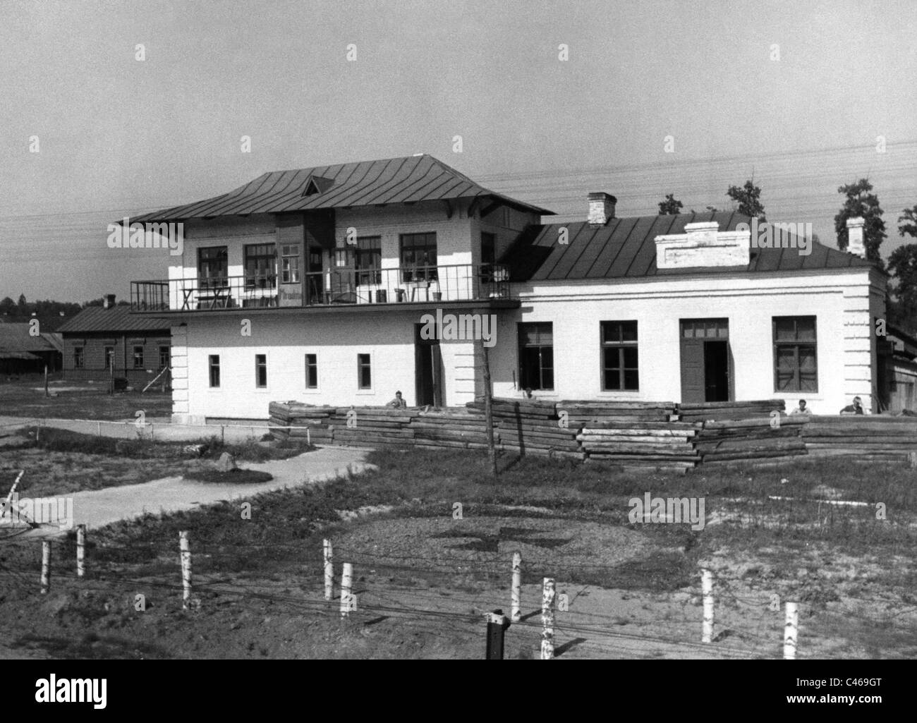 Second World War: German railwaymen fighting partisans in occupied ...