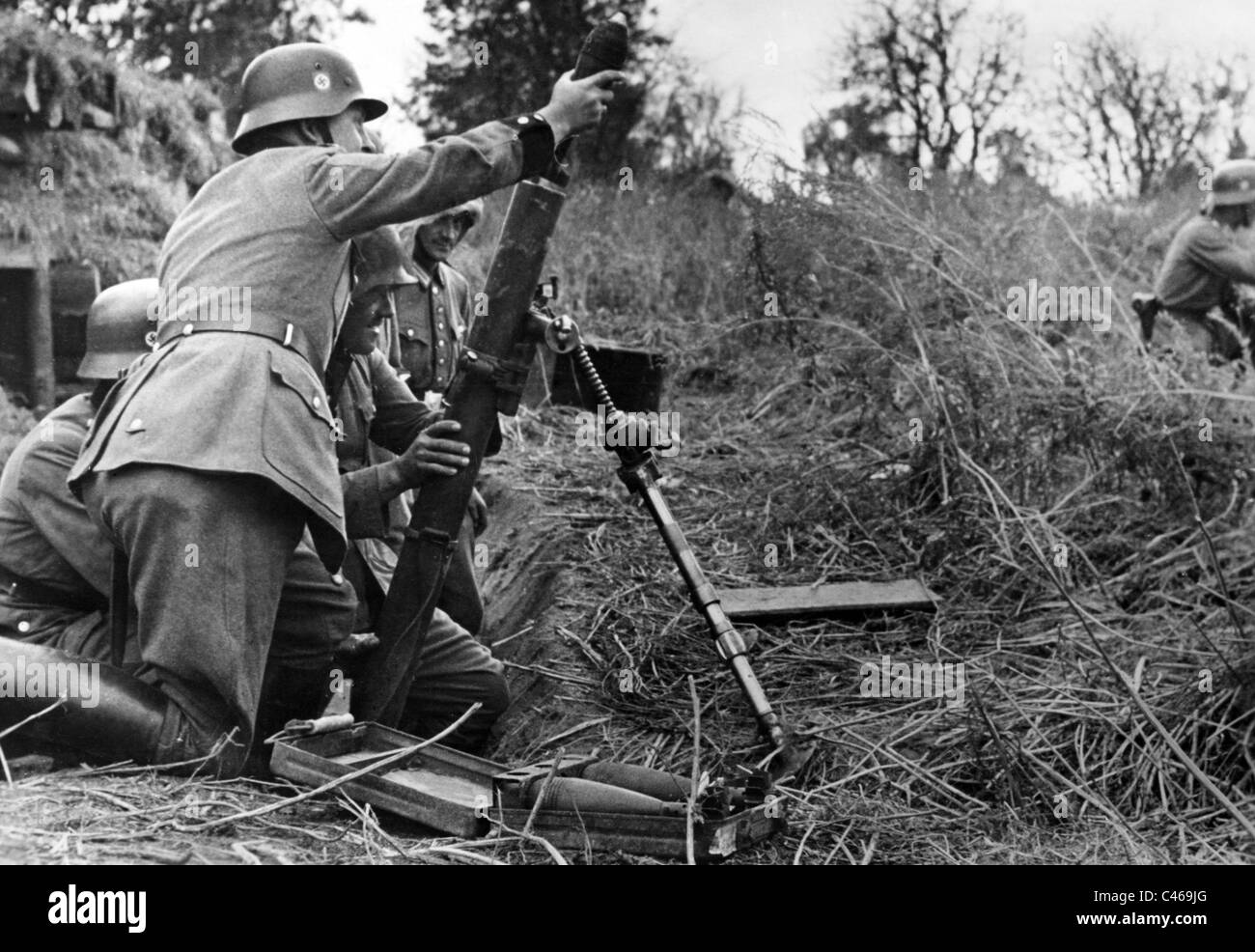 Second World War: German police fighting partisans in occupied Soviet ...
