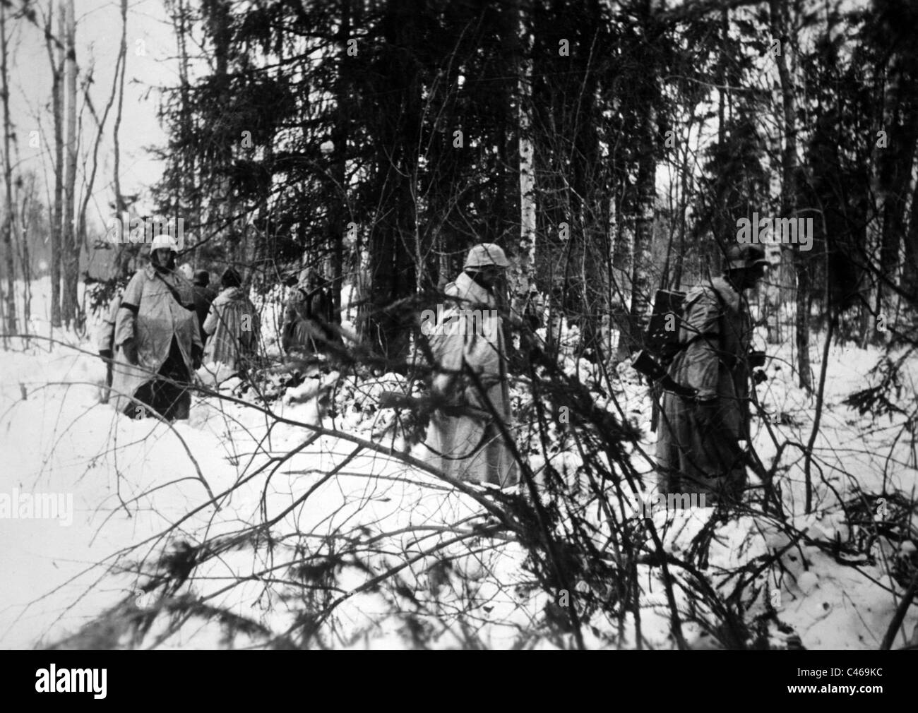 Second World War: German police fighting partisans in occupied Soviet ...