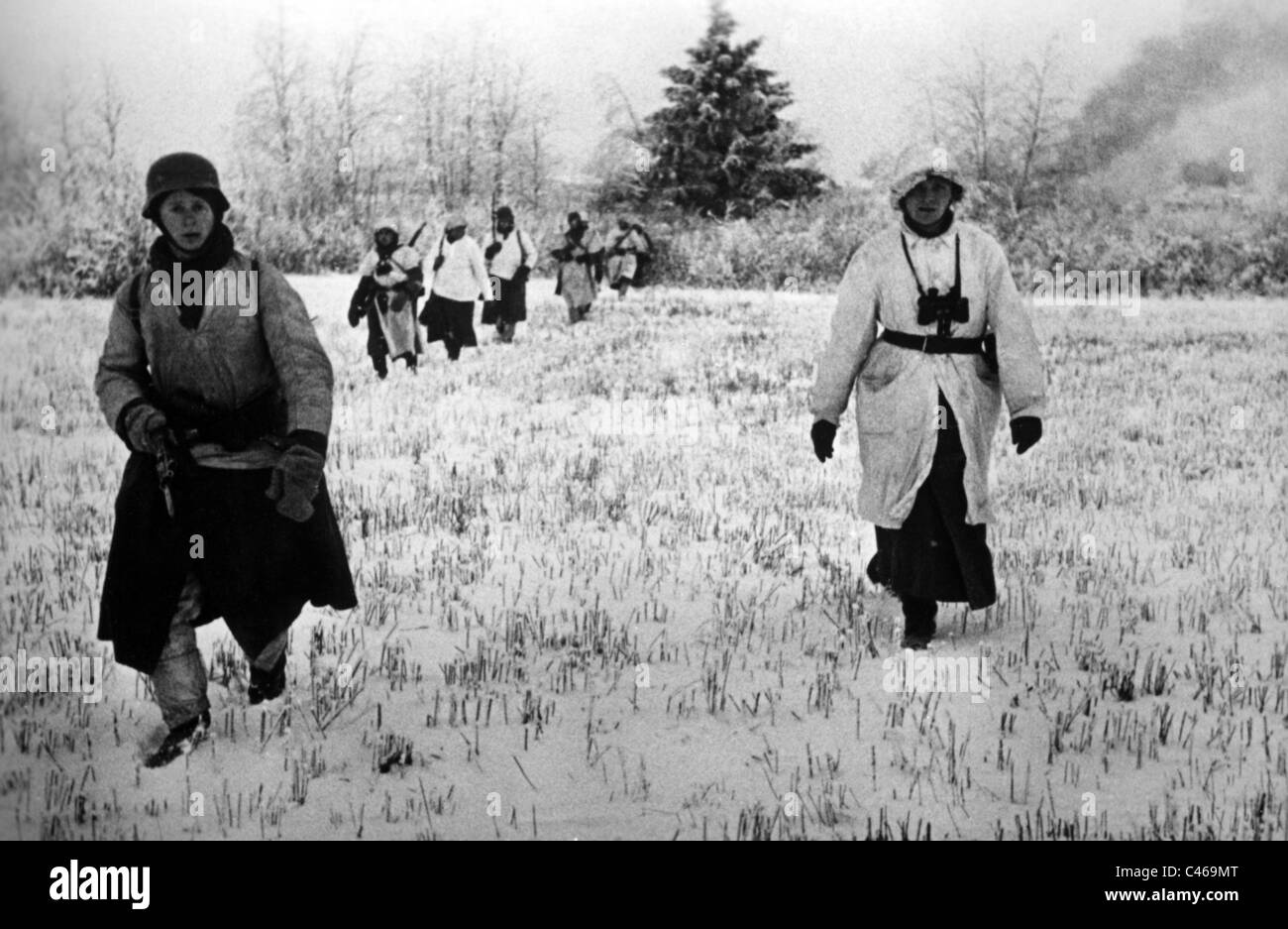 Second World War: German Wehrmacht fighting against partisans Stock ...