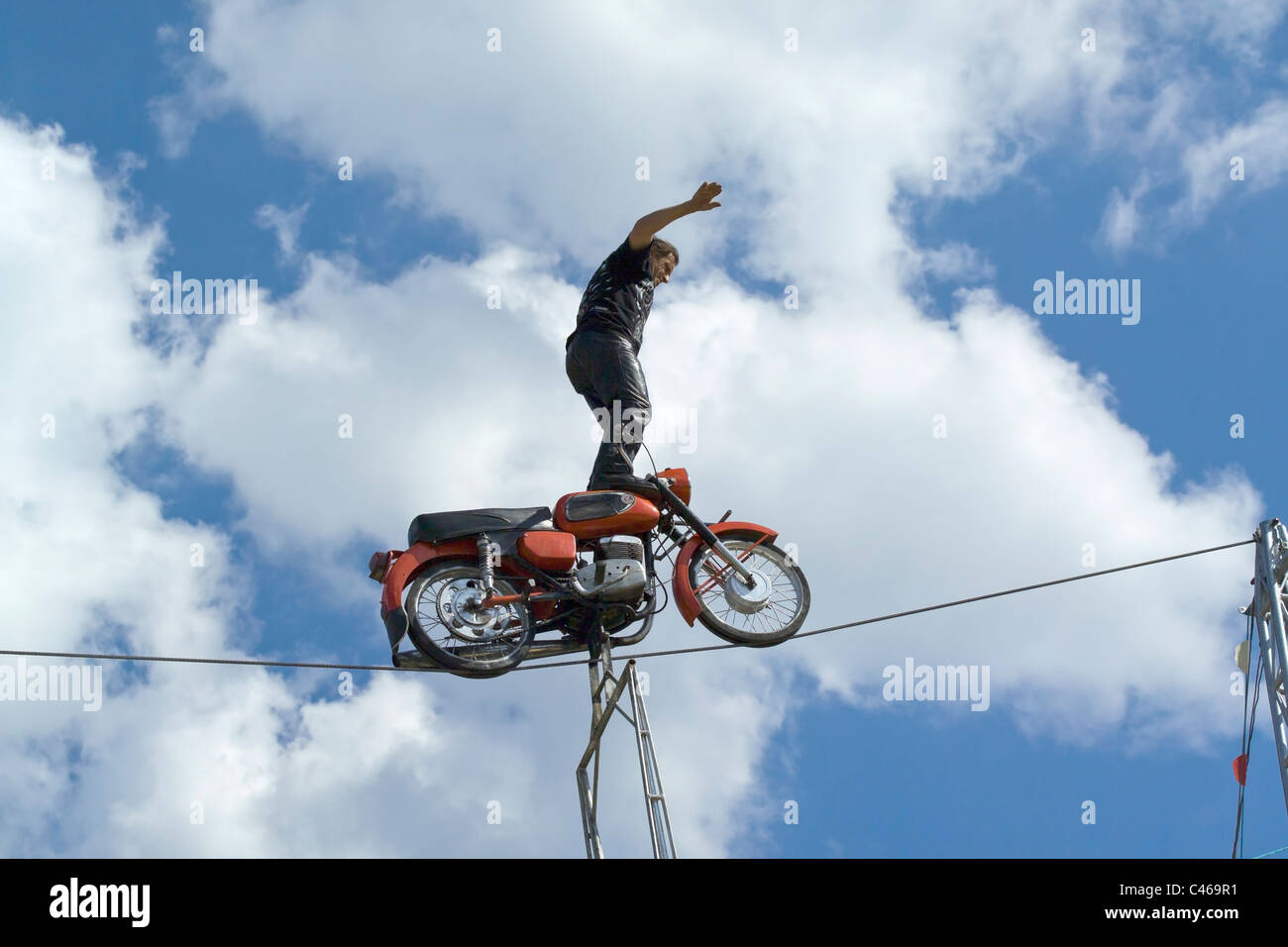 Motorcycle stunt circus hi-res stock photography and images - Alamy