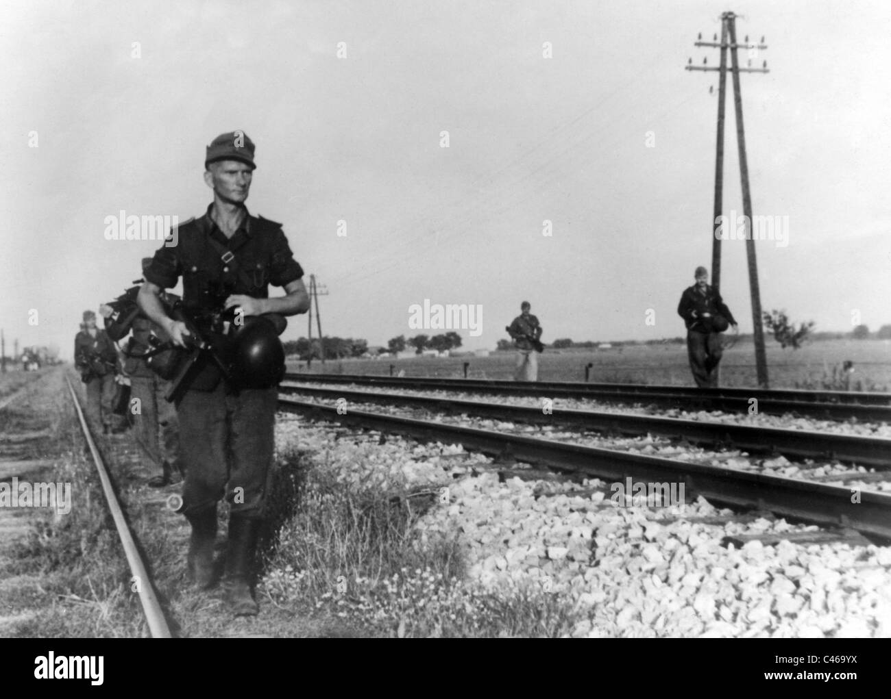 Second World War: German Wehrmacht fighting against partisans Stock ...