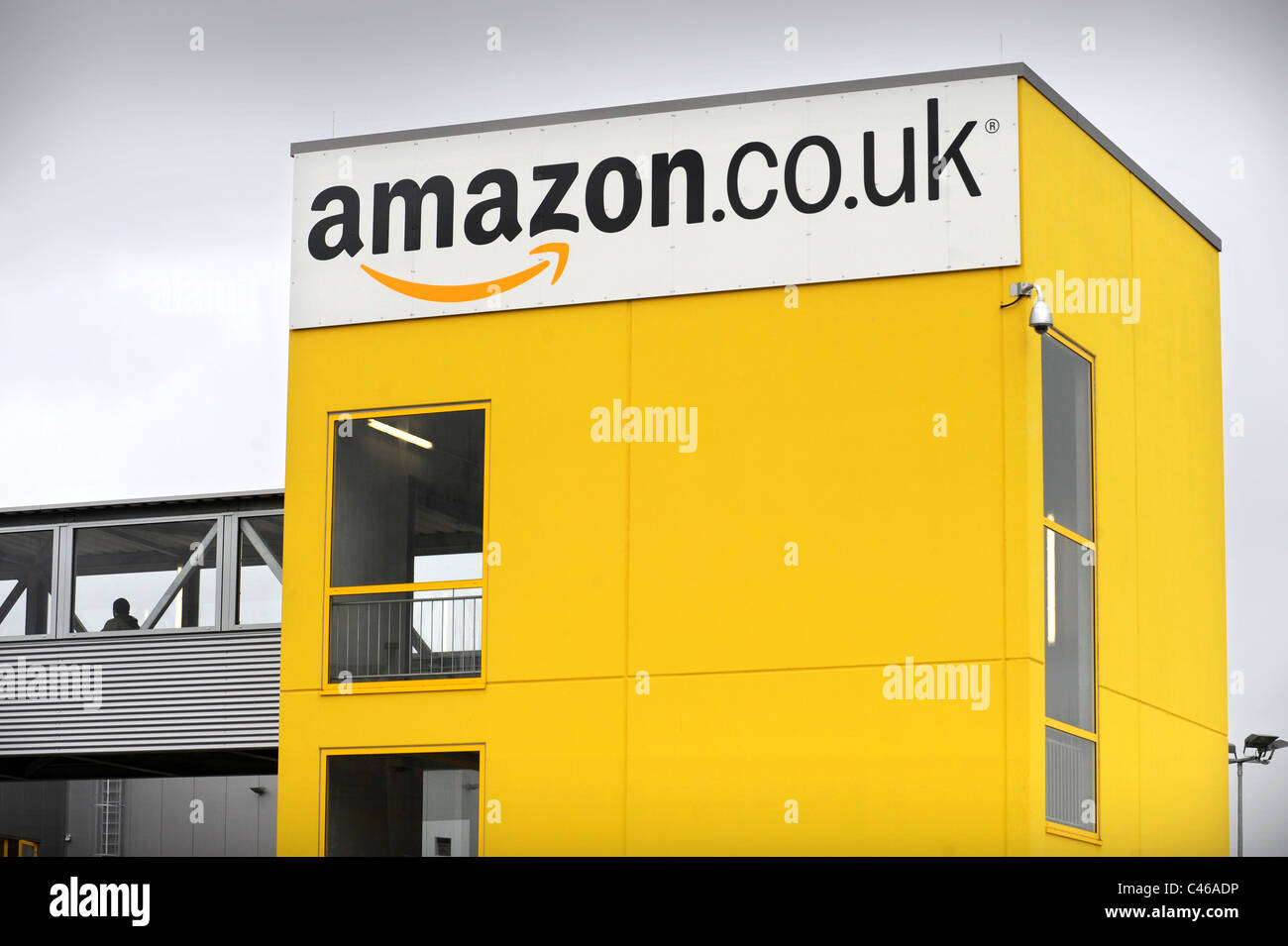 Buying amazon online hi-res stock photography and images - Alamy