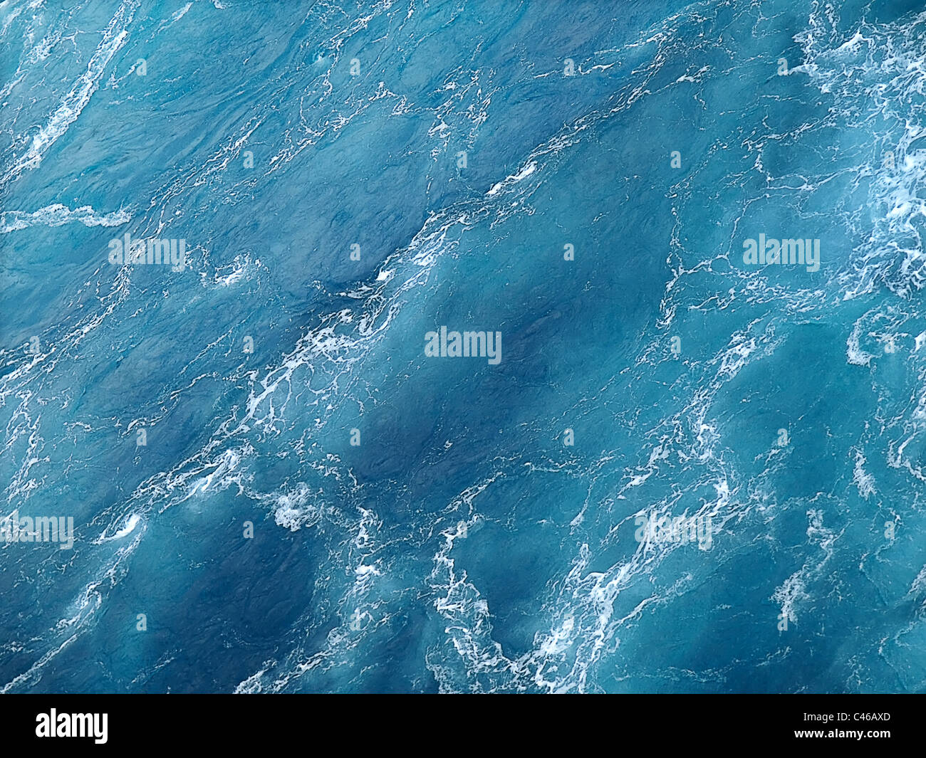 Pure blue water background Stock Photo - Alamy