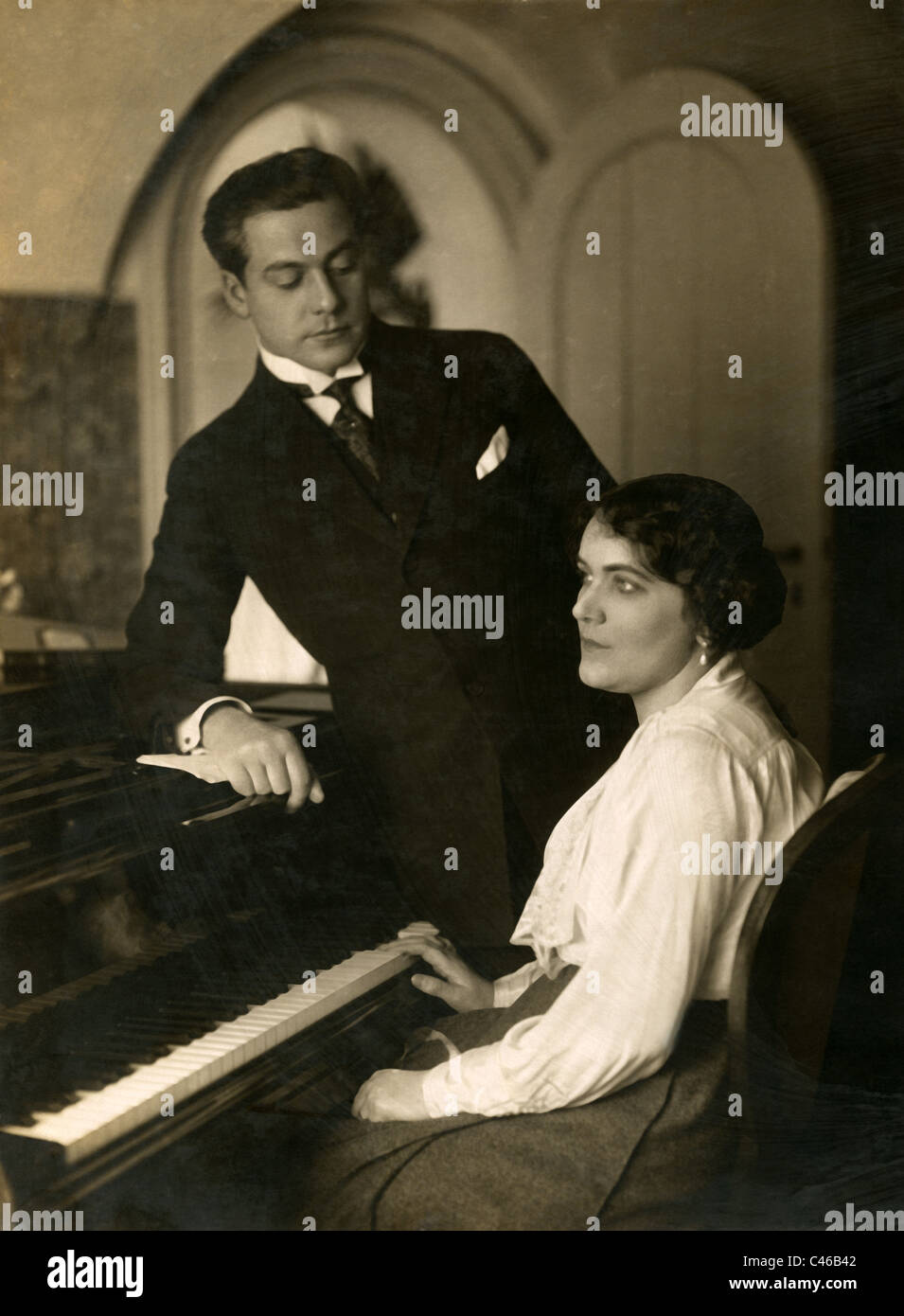 Armster hi-res stock photography and images - Alamy