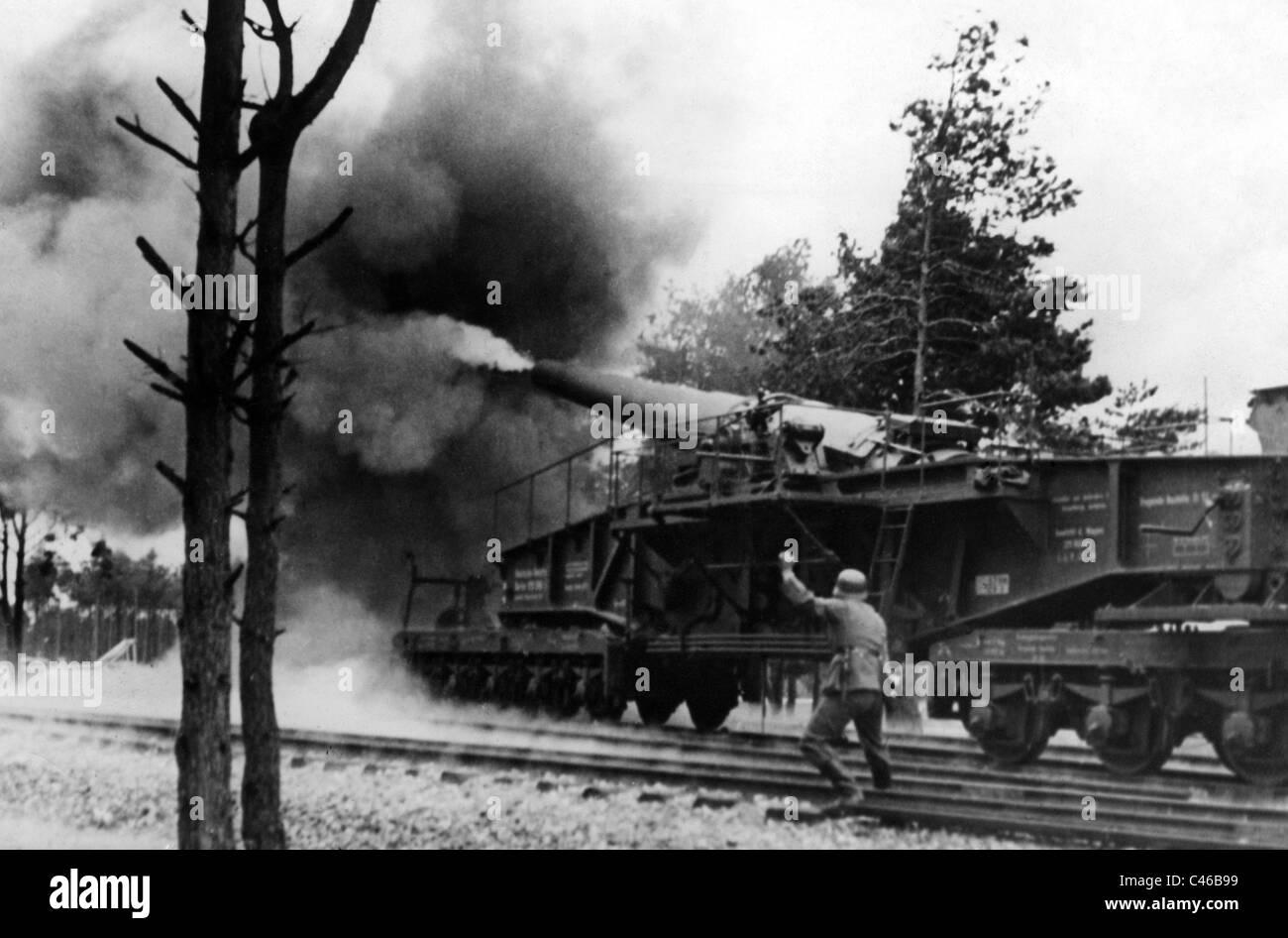Nazi railway gun hi-res stock photography and images - Alamy