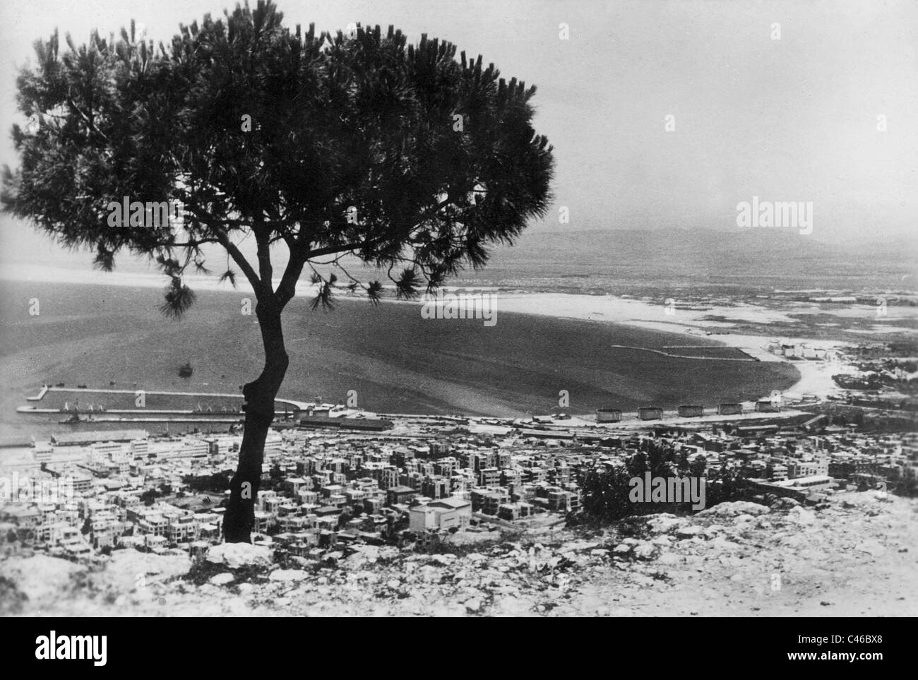 Docks 1945 Black and White Stock Photos & Images - Alamy