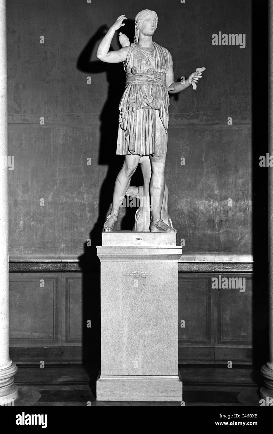 The artemis hi-res stock photography and images - Alamy