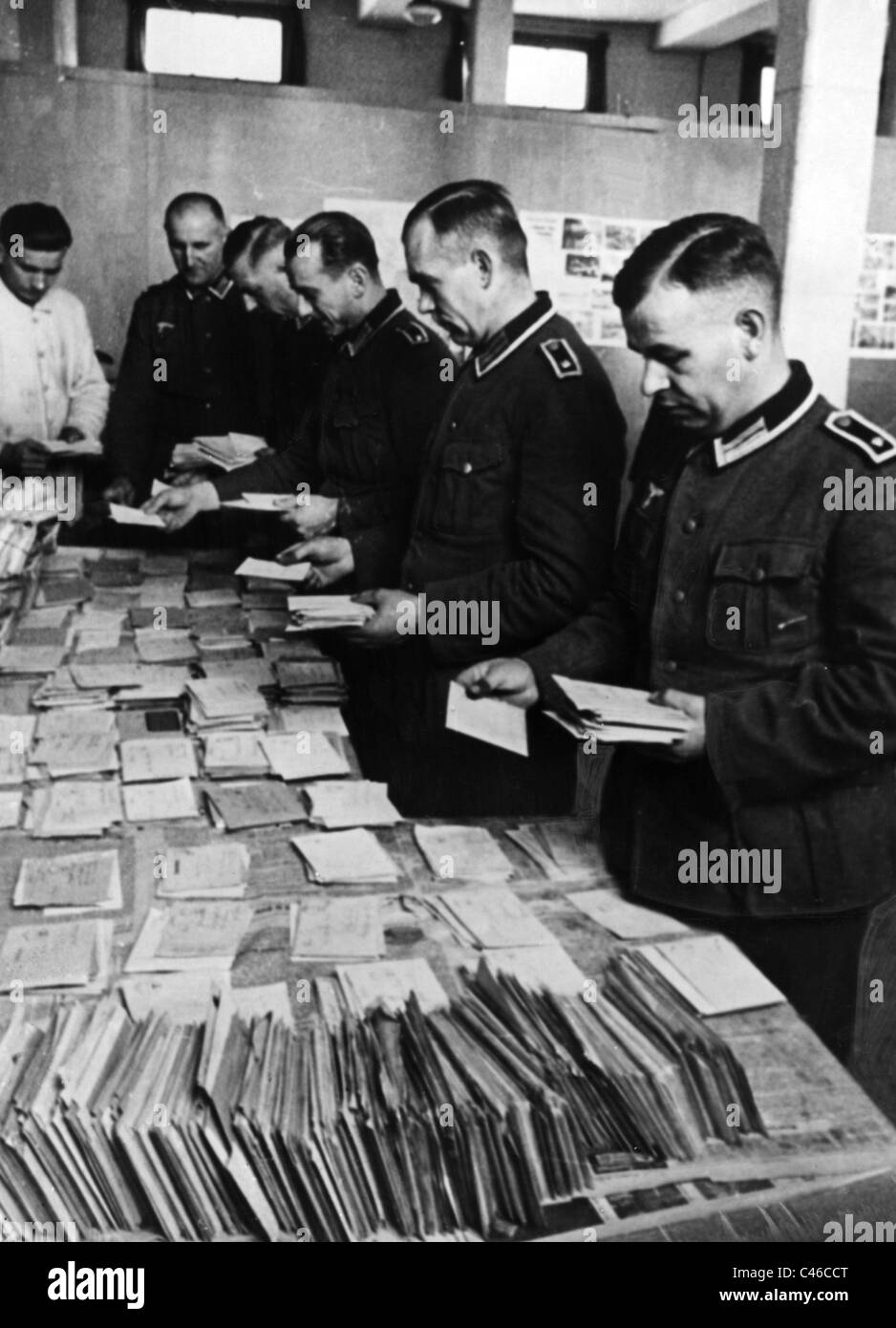 War military Black and White Stock Photos & Images - Alamy