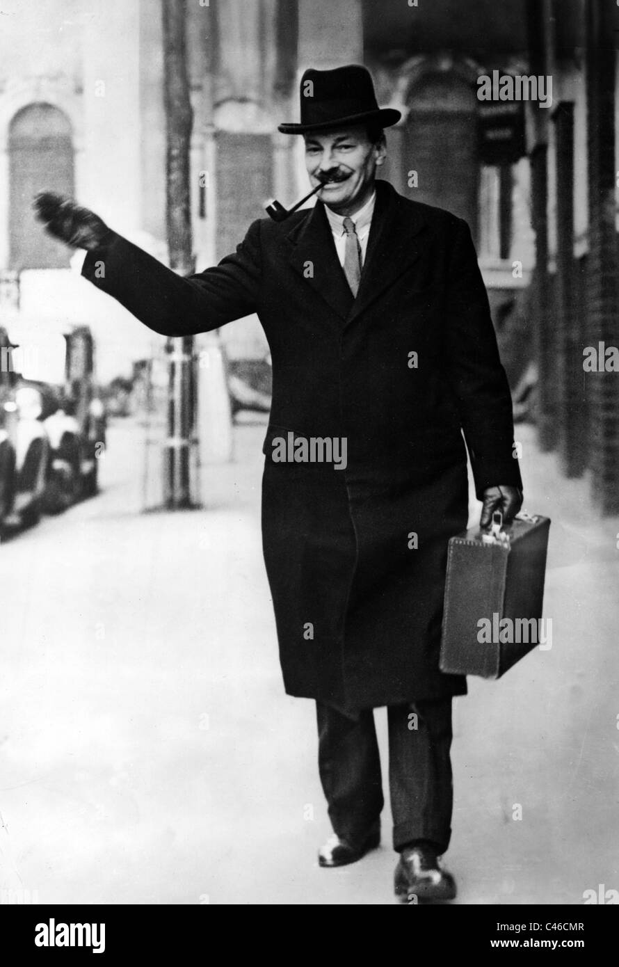 Clement attlee hi-res stock photography and images - Alamy