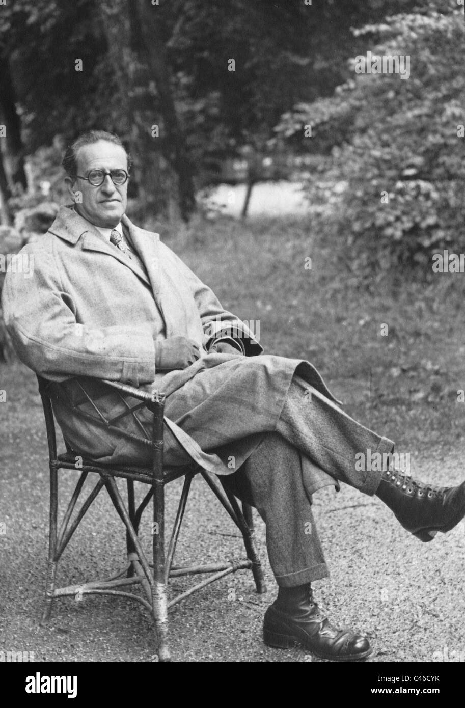 Oscar Strauss, 1929 Stock Photo - Alamy