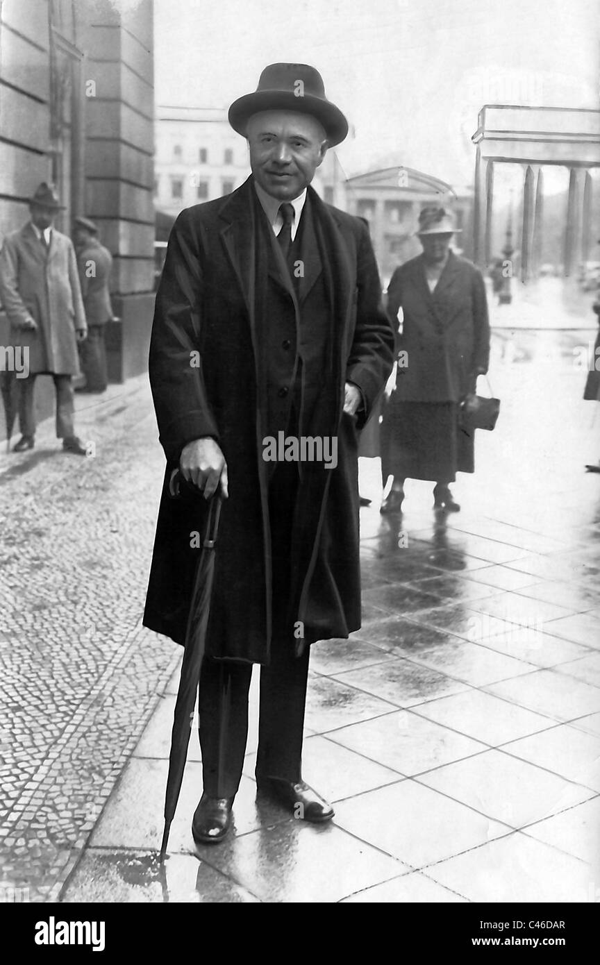 Lord beaverbrook hi-res stock photography and images - Alamy