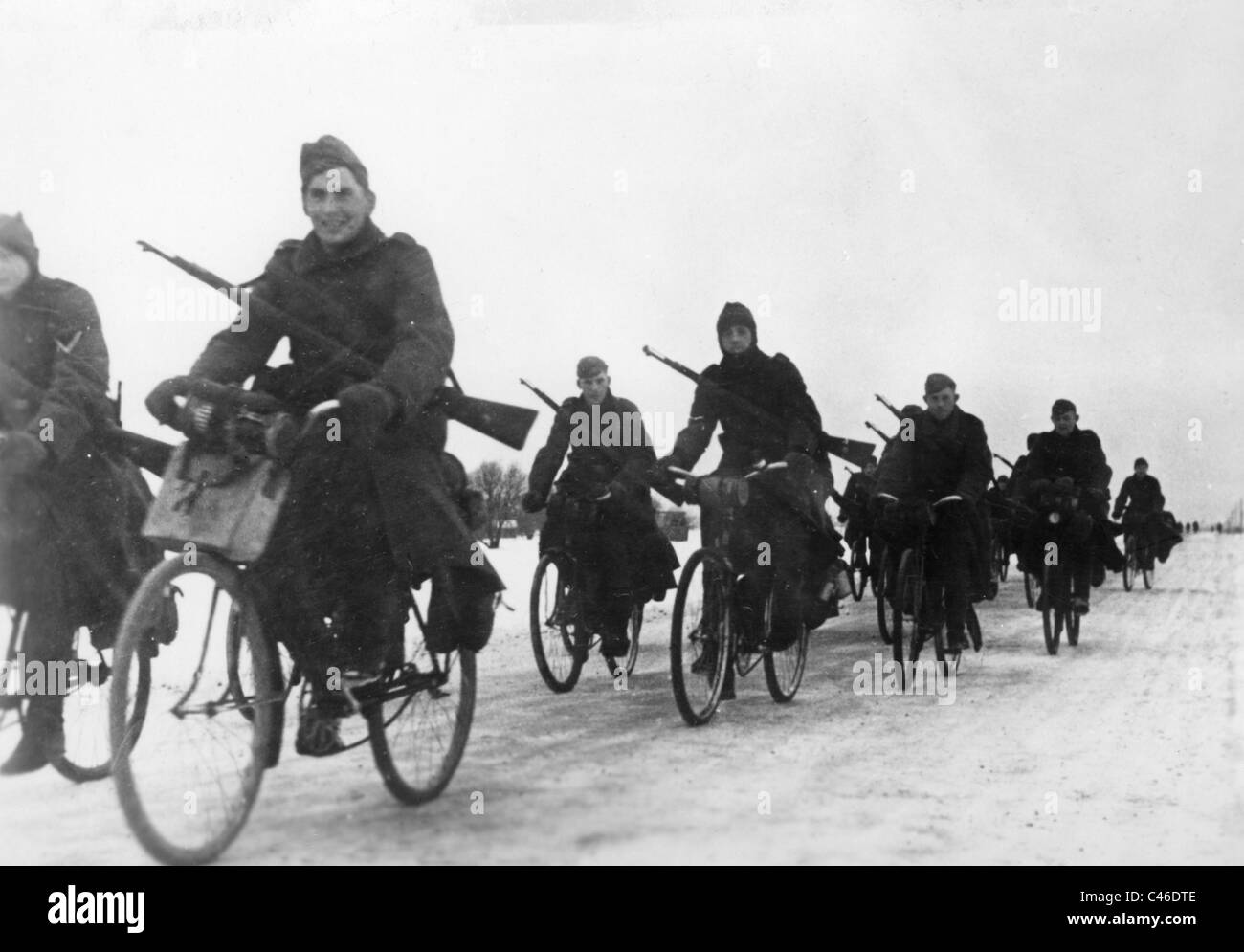 Second World War: German Bicycle Infantry Stock Photo - Alamy