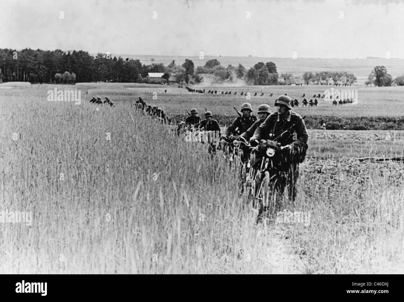 Second World War: German Bicycle Infantry Stock Photo - Alamy