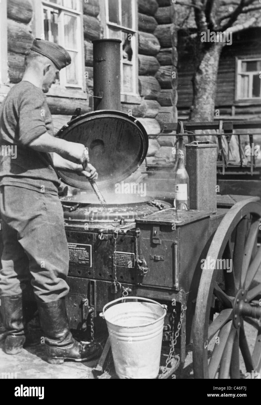 Second World War: Field Rations at German Wehrmacht Stock Photo - Alamy